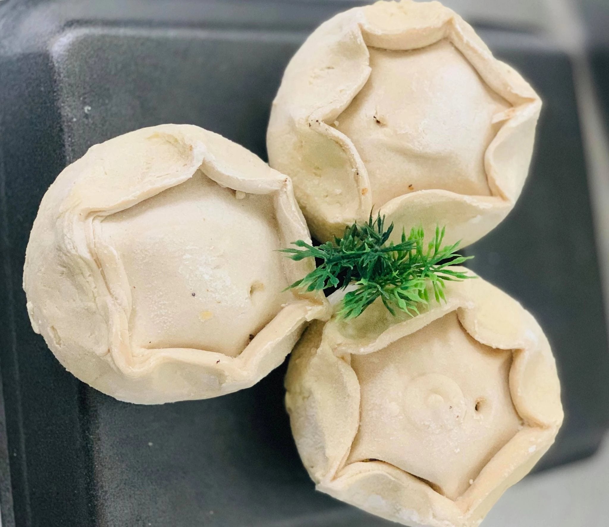 Uncooked Stand Pie – Gregorich Butchery